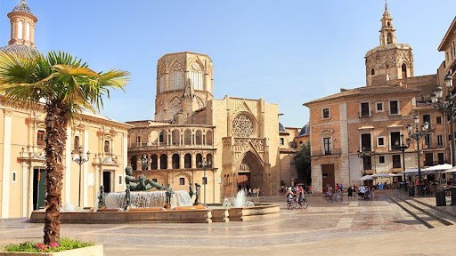 Landmarks in Valencia: 10 Must-See Spots for the Avid Traveler ...